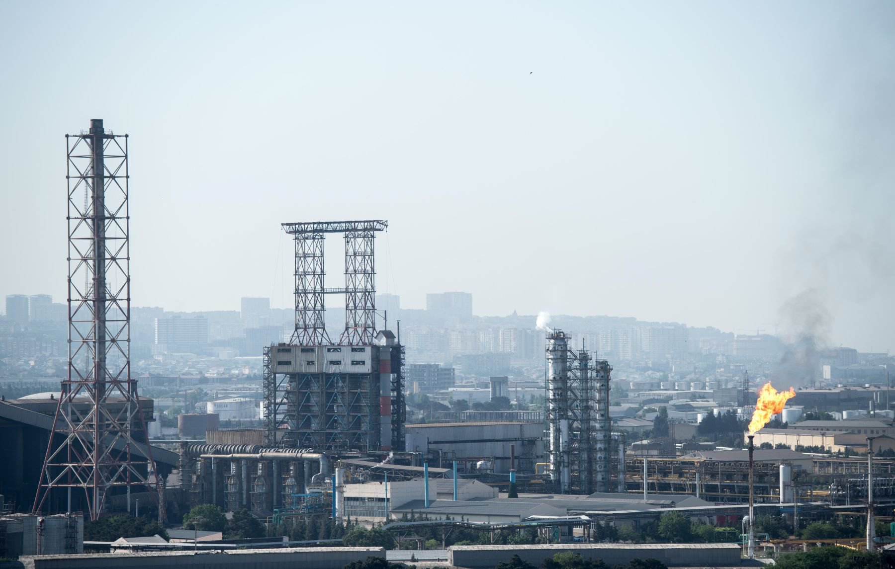 Azerbaijani population at risk from gas flaring pollution | Global Witness