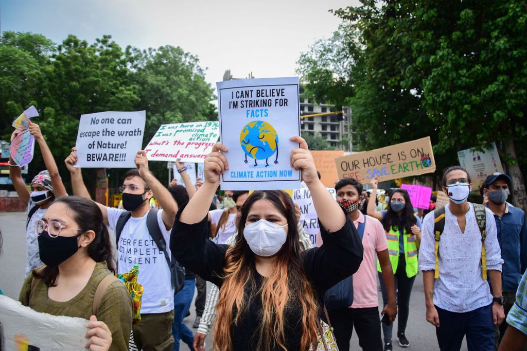 Online dangers to free speech and climate communication | Global Witness