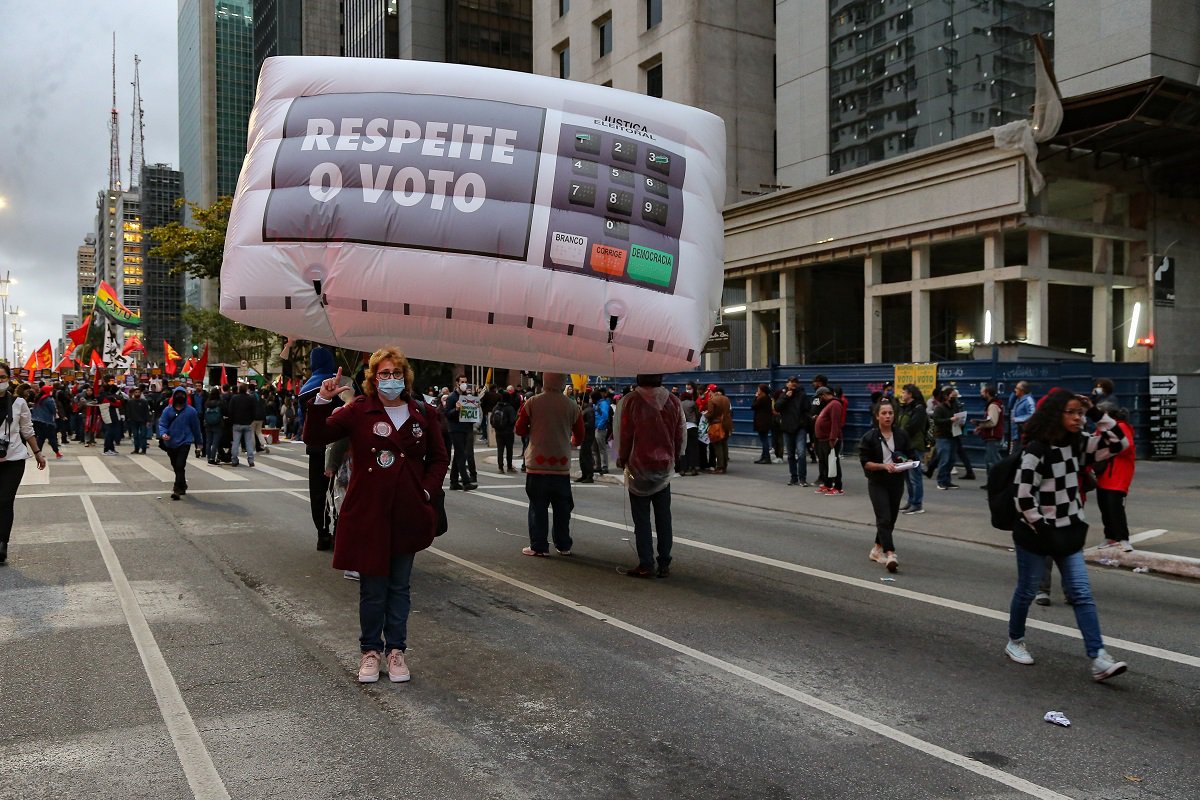 Online disinformation threatens the integrity of the Brazilian ...