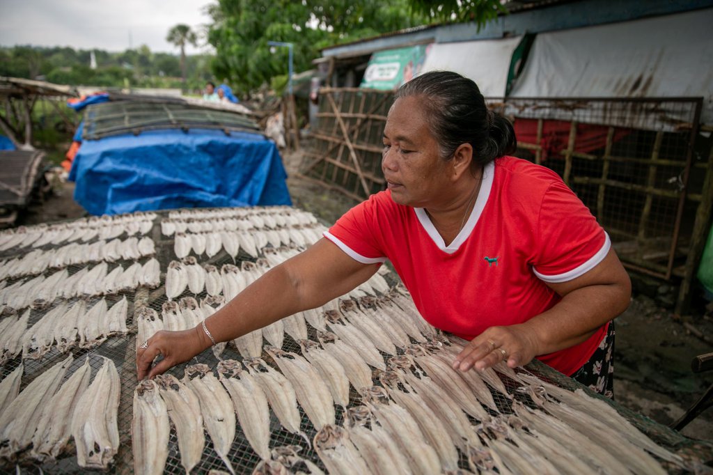 Philippines fisherfolk face food shortages after typhoons | Global Witness