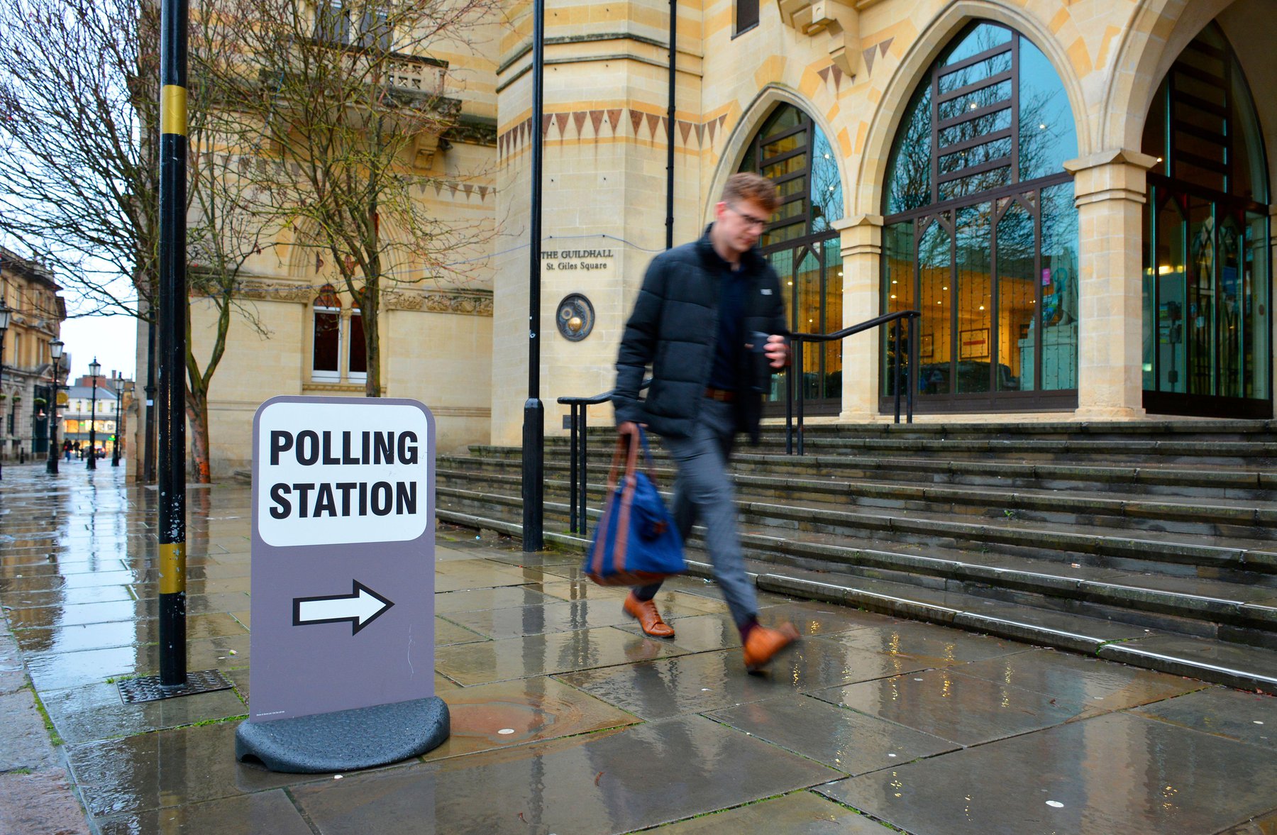 Bot-like tweets seen 150 million times ahead of UK elections | Global ...