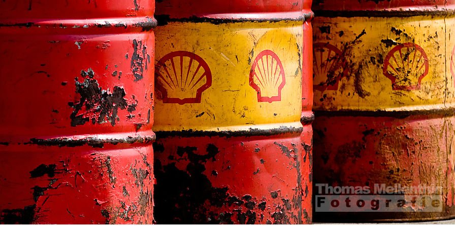 New leaked emails put Shell at centre of billion dollar bribery scheme ...